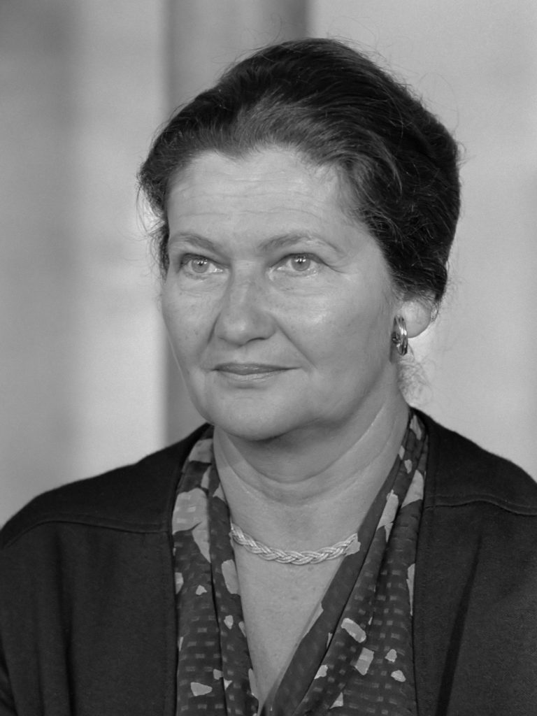 Simone Veil, marquée par l'Histoire et marquante dans l'Histoire ...